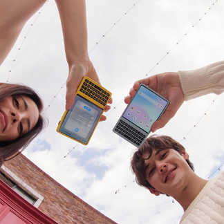 MindOne: Card-Sized AI Phone with Free Global Internet Built-In | iKKO